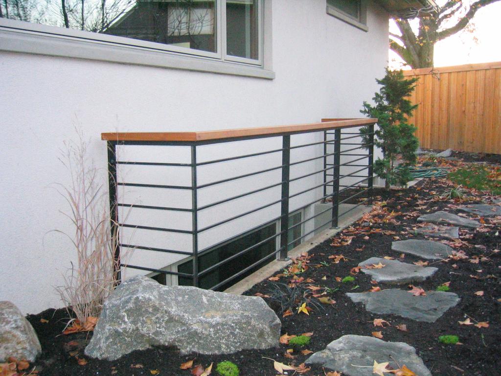 Horizontal Picket Guardrails – Alameda Metalworks