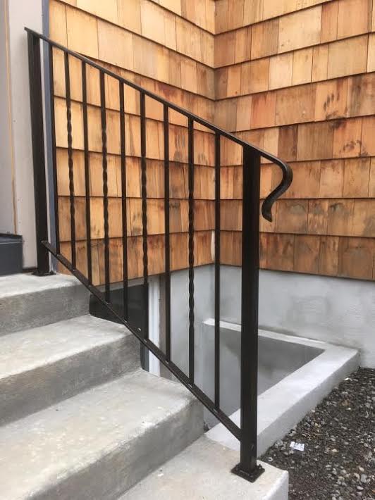 Vertical Picket Guardrails – Alameda Metalworks
