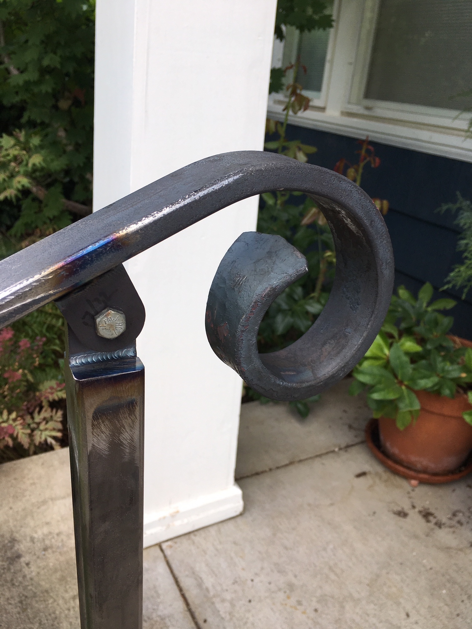 Handrail Shipping – Alameda Metalworks